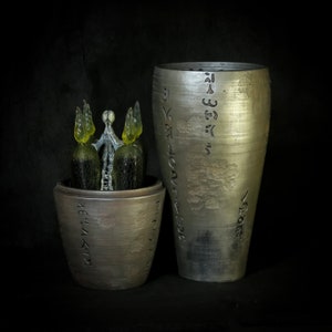 The Black Pathogen Container V2, Inspired by Our Favorite Alien Movie ...