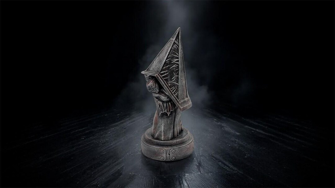 Pyramid Head – Silent Executioner Collector’s Bust - Etsy
