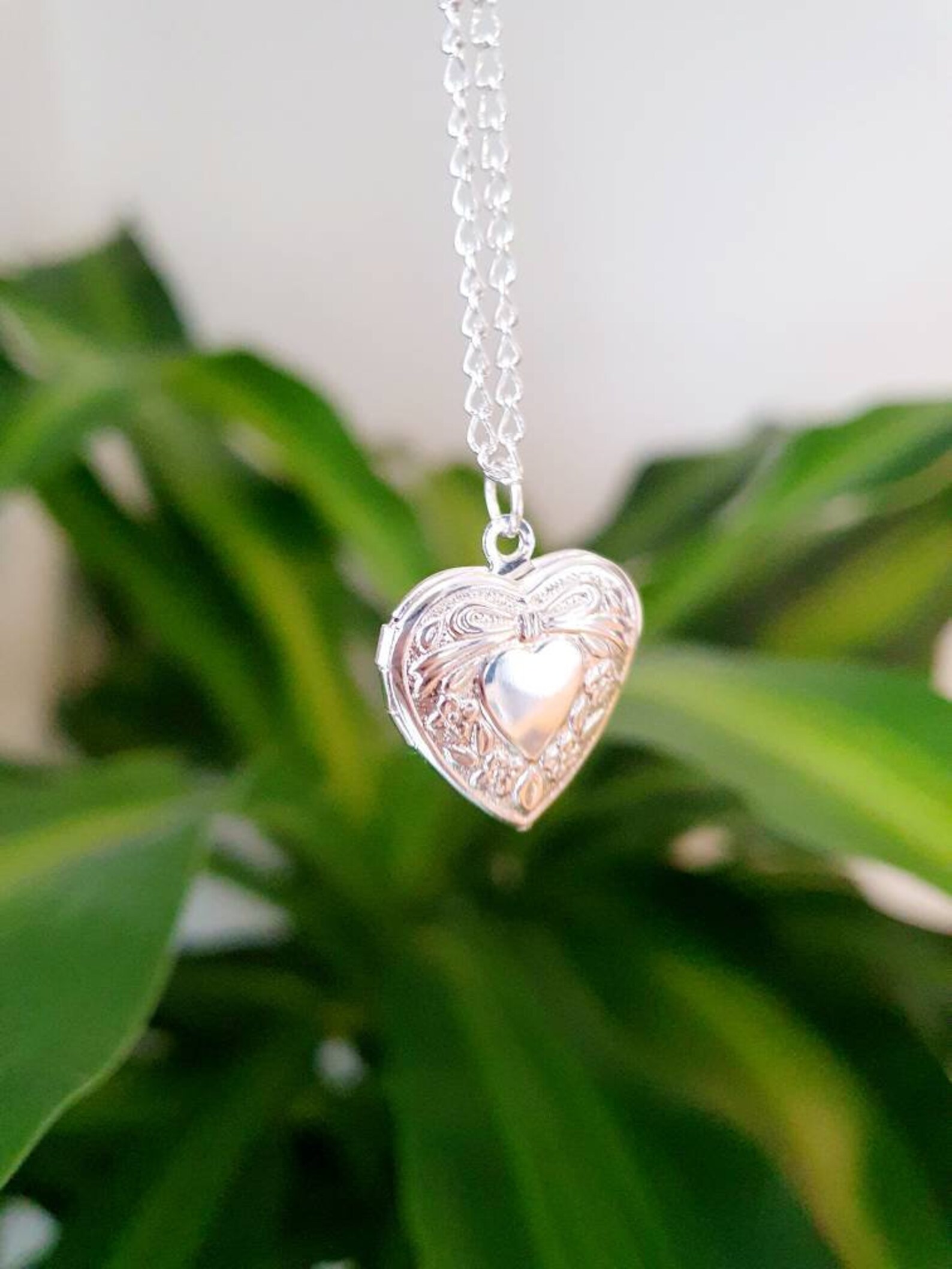 Forget Me Not Locket. Tiny Locket With Forget Me Not Real Flowers ...