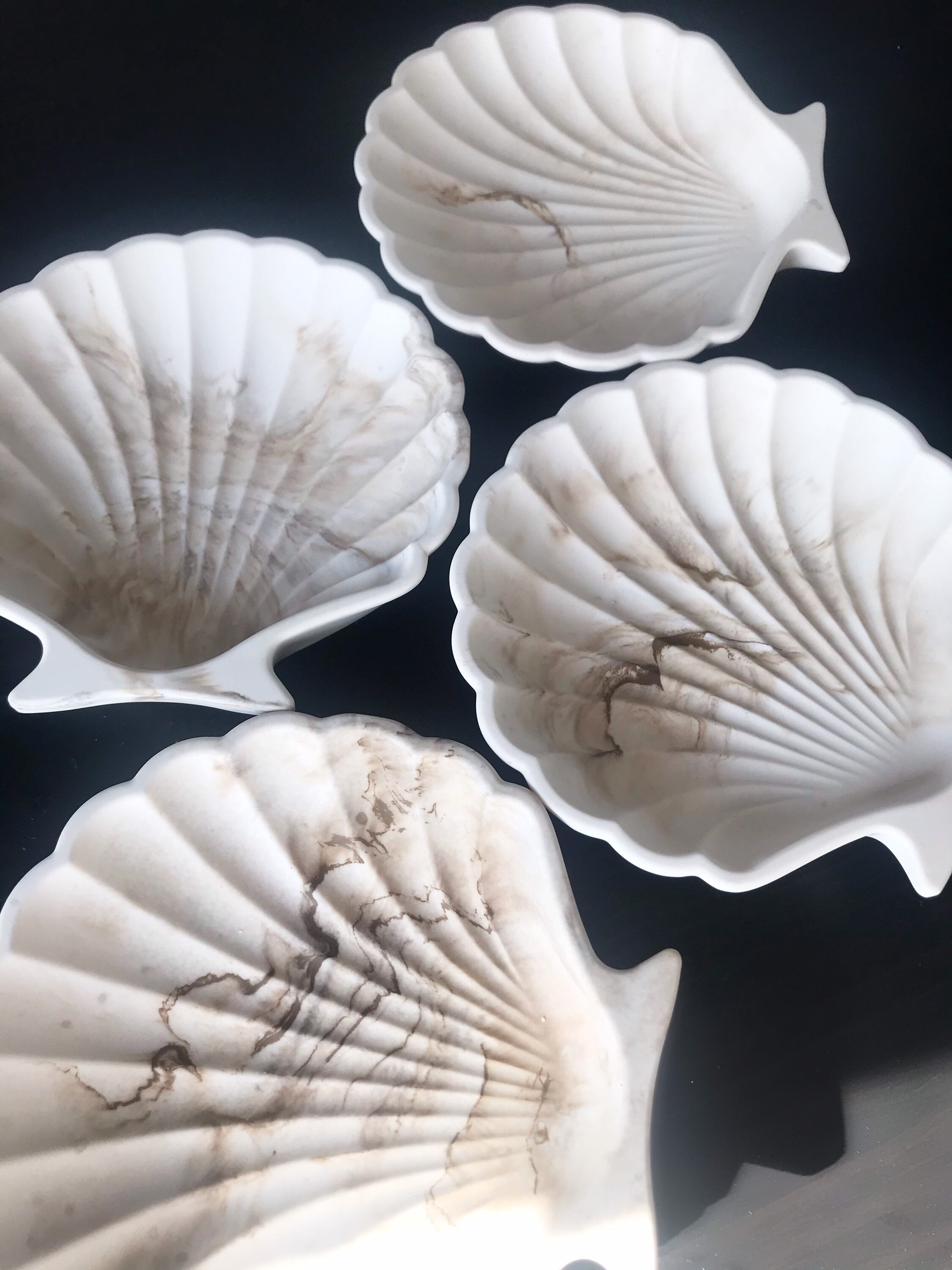 Seashell trinket dish in brown marble effect - Etsy.de