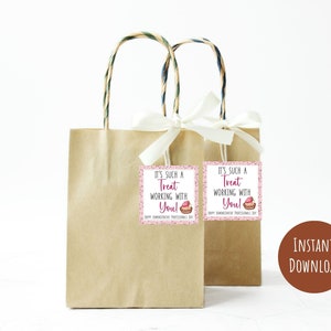 Administrative Professionals Day Gift Tag, Employee Appreciation Gift ...