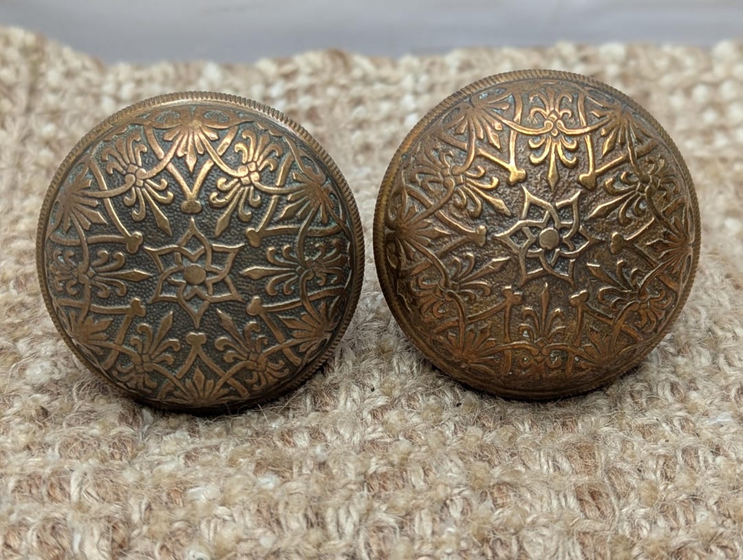 2 Antique Yale & Towne Gothic Decorative Cast Brass or Bronze Door Knob ...