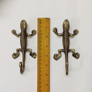 Lacquered Brass Lizard Shape Hook | Brass Reptile Theme Wall Cloth ...