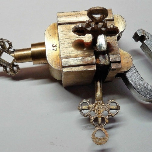 Brass Puzzle Lock Working Tricky Padlock With 06 Keys Security - Etsy