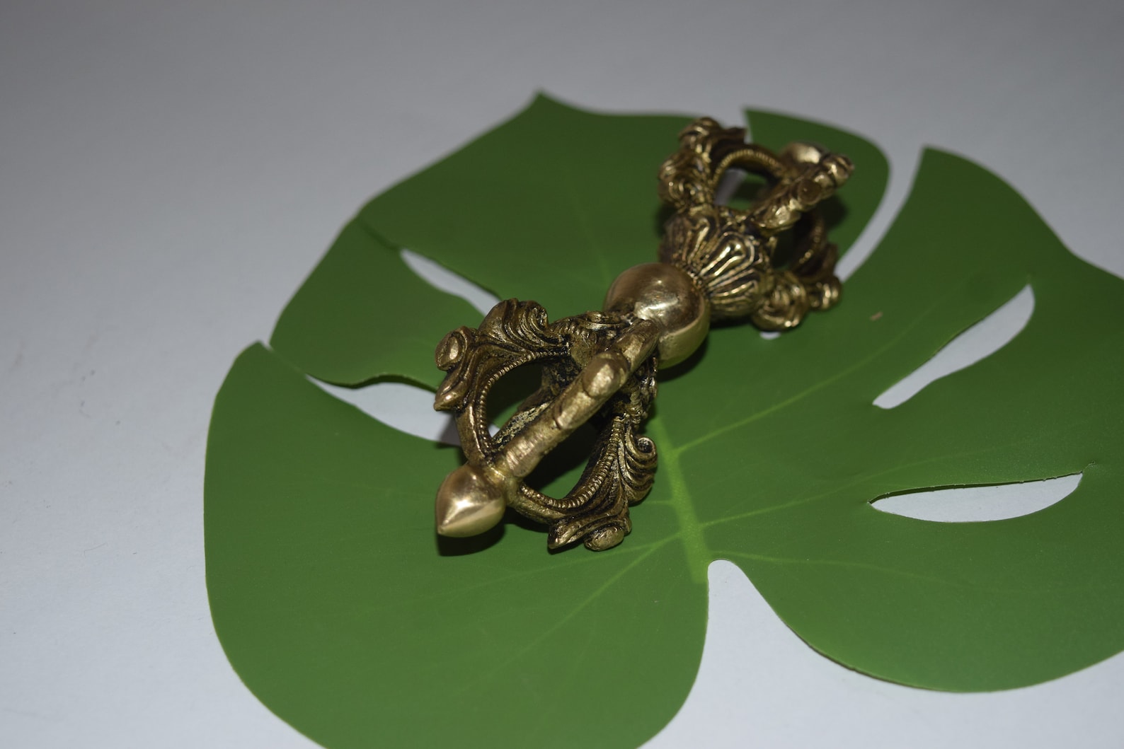 Skywalker Lord Indra's Thunderbolt Vajra | Brass Archaize Meditating ...