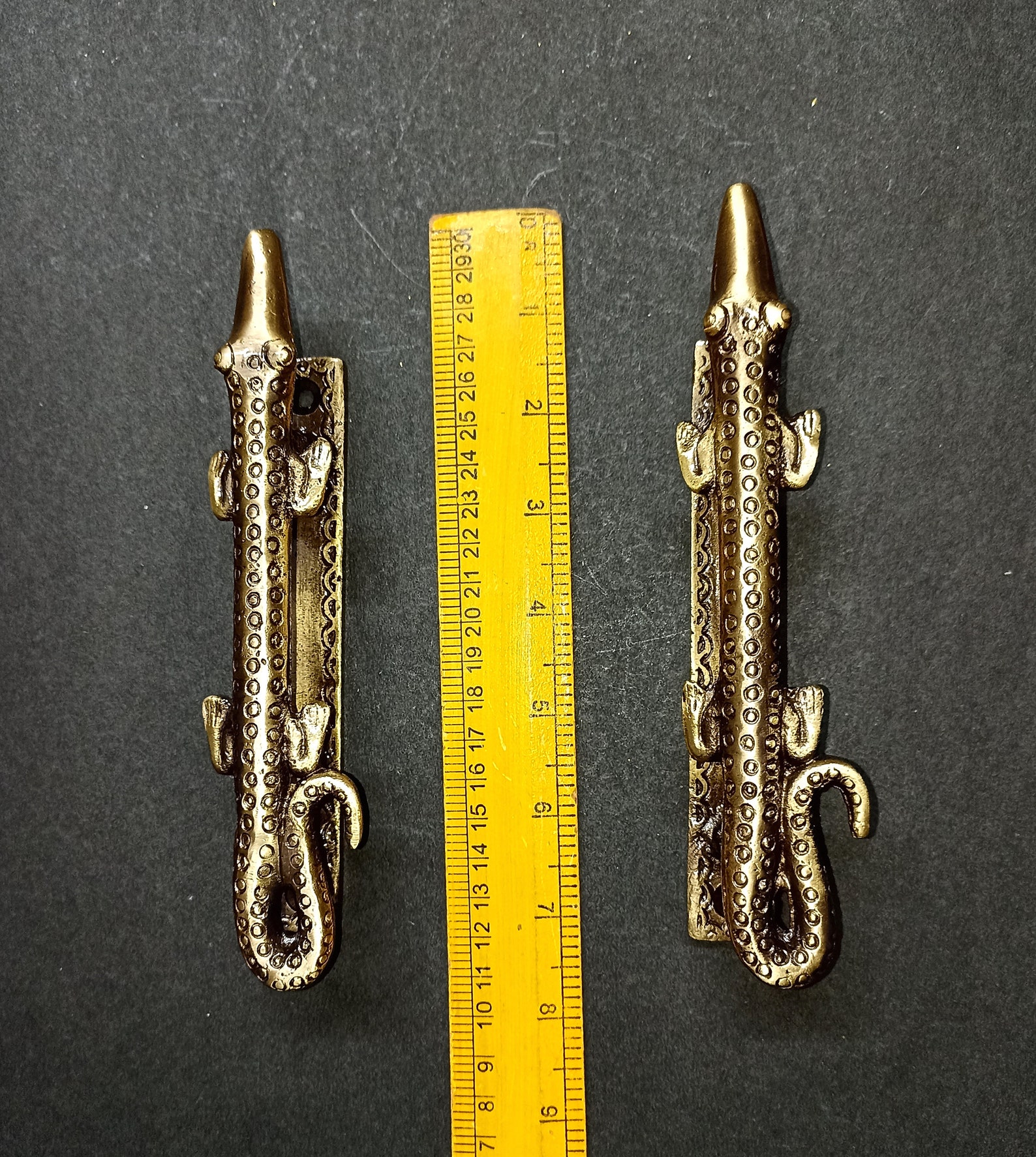 River Alligator Shape Door Pull Set | Lacquered Brass Reptile Theme ...