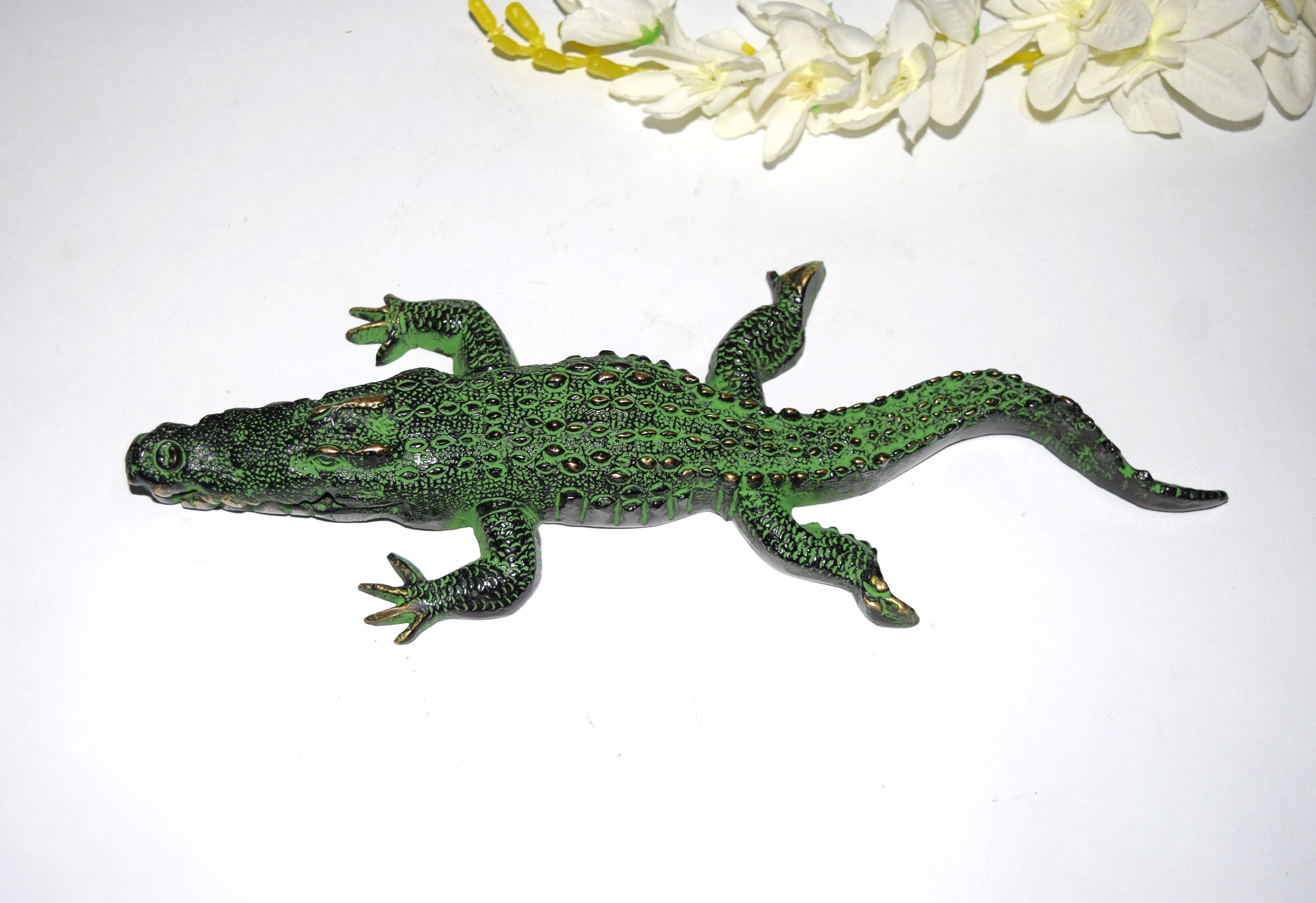 Brass Crocodile Statue | Hand Carved Crocodile Sculpture | Home ...