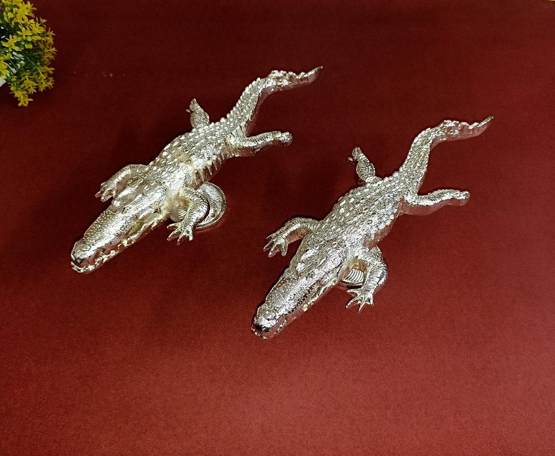 Round Base Alligator Home Door Grab Pull Decor Brass Silver Chrome ...