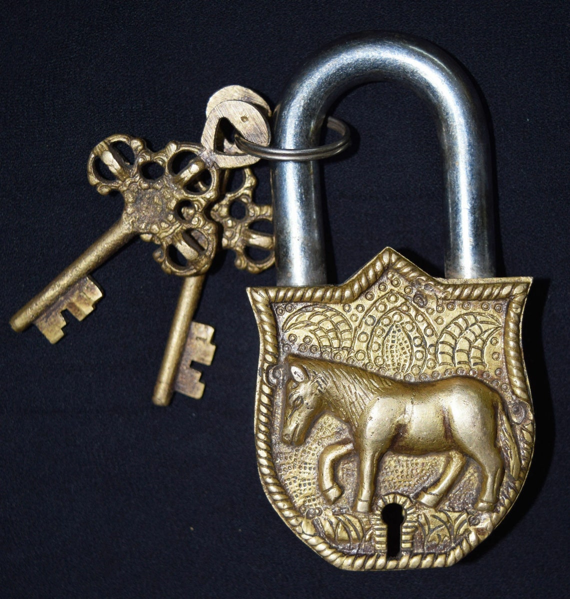 Brass Pony Shape Working Key Padlock | Raging Horse Security Door Lock ...