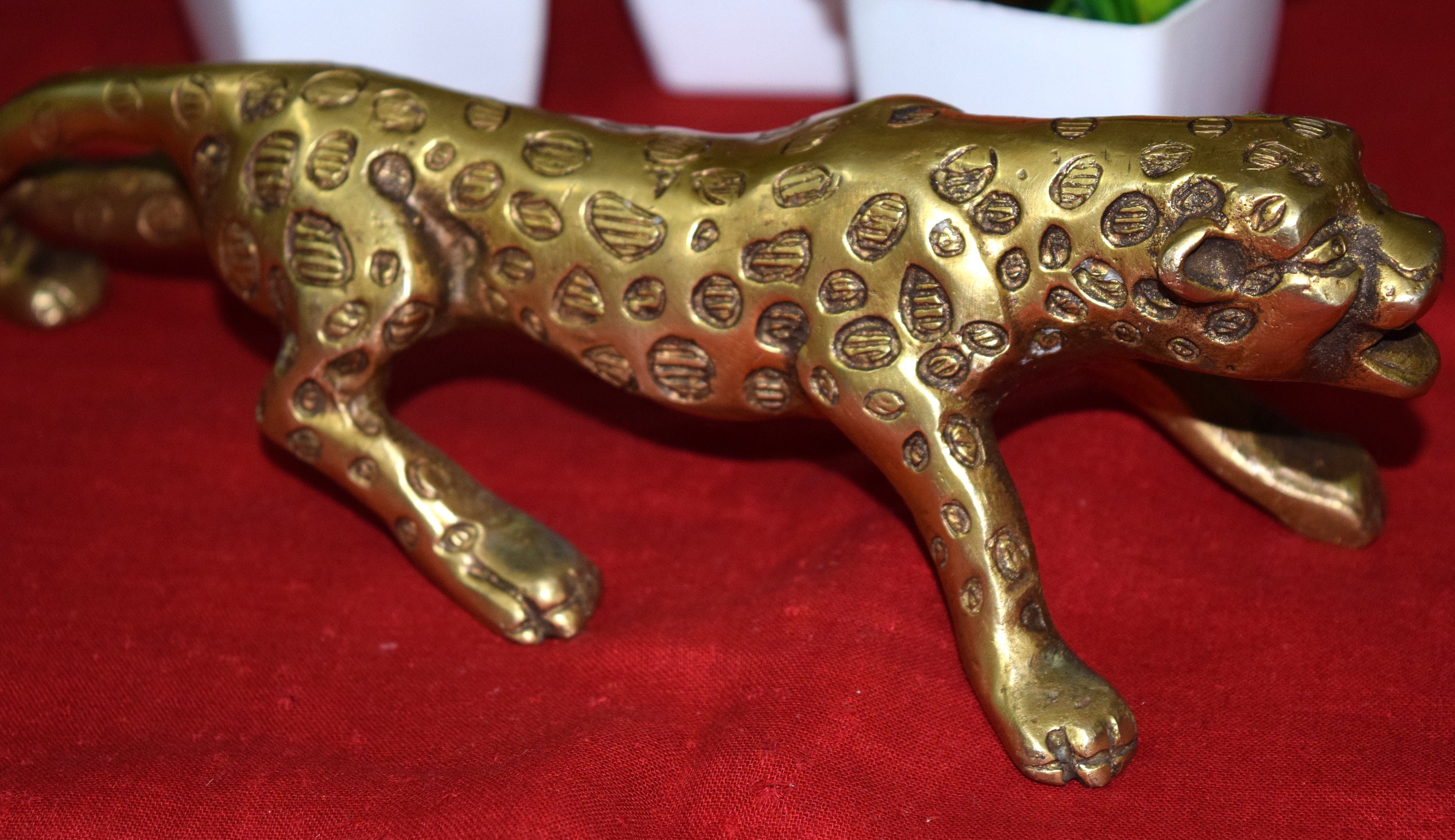 Cheetah Statue Wild Animal Theme Sculpture Office Desk - Etsy