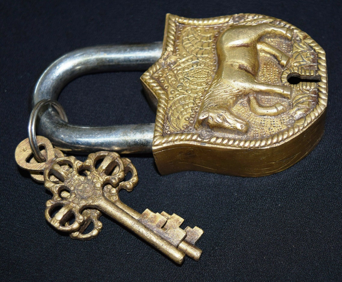 Brass Pony Shape Working Key Padlock | Raging Horse Security Door Lock ...