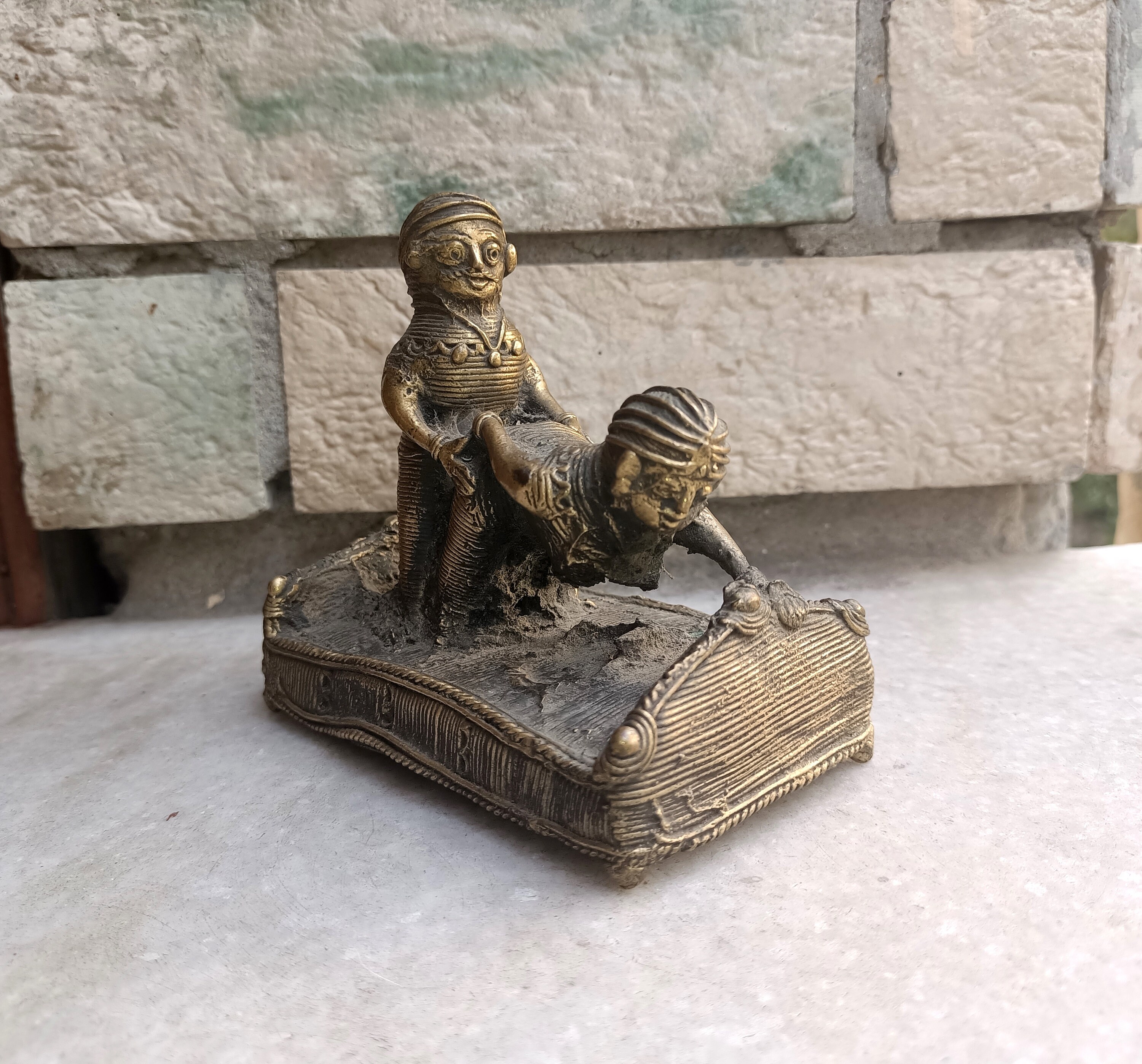 Tribal Design Love Couple Statue Honeymoon Theme Gift Showpiece | Brass ...