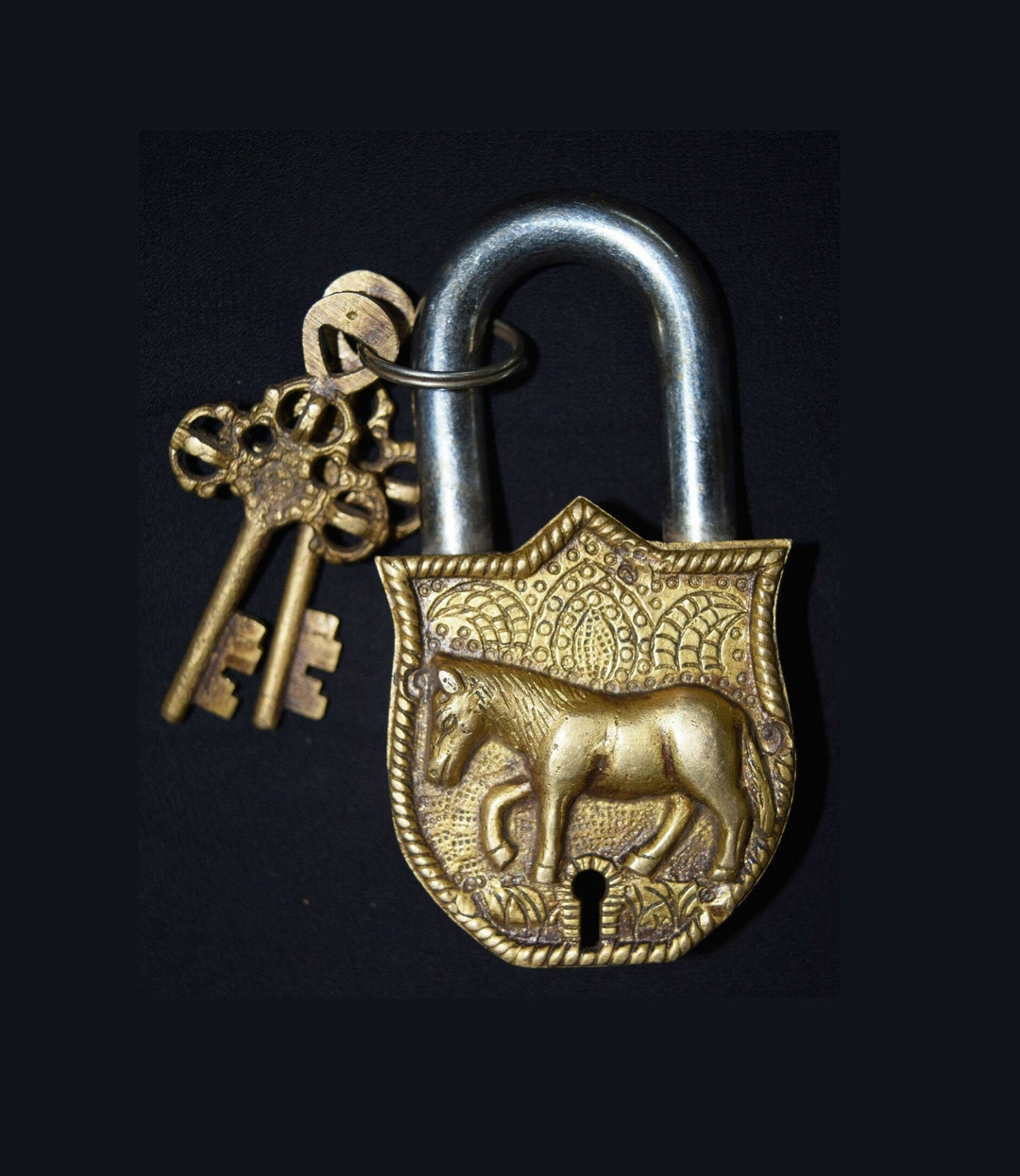 Brass Pony Shape Working Key Padlock | Raging Horse Security Door Lock ...