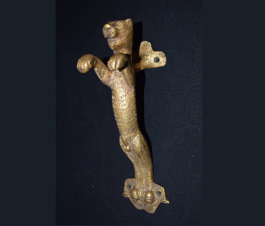 Leopard Door Handle | Brass Wild Animal Design Pull Handle | Gateway ...