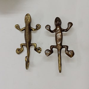Lacquered Brass Lizard Shape Hook | Brass Reptile Theme Wall Cloth ...
