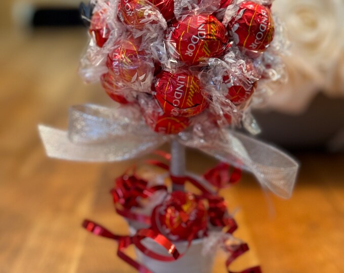 Lindt Lindor Milk Chocolate Mini Novelty Sweet Tree. Great Gift. - Etsy