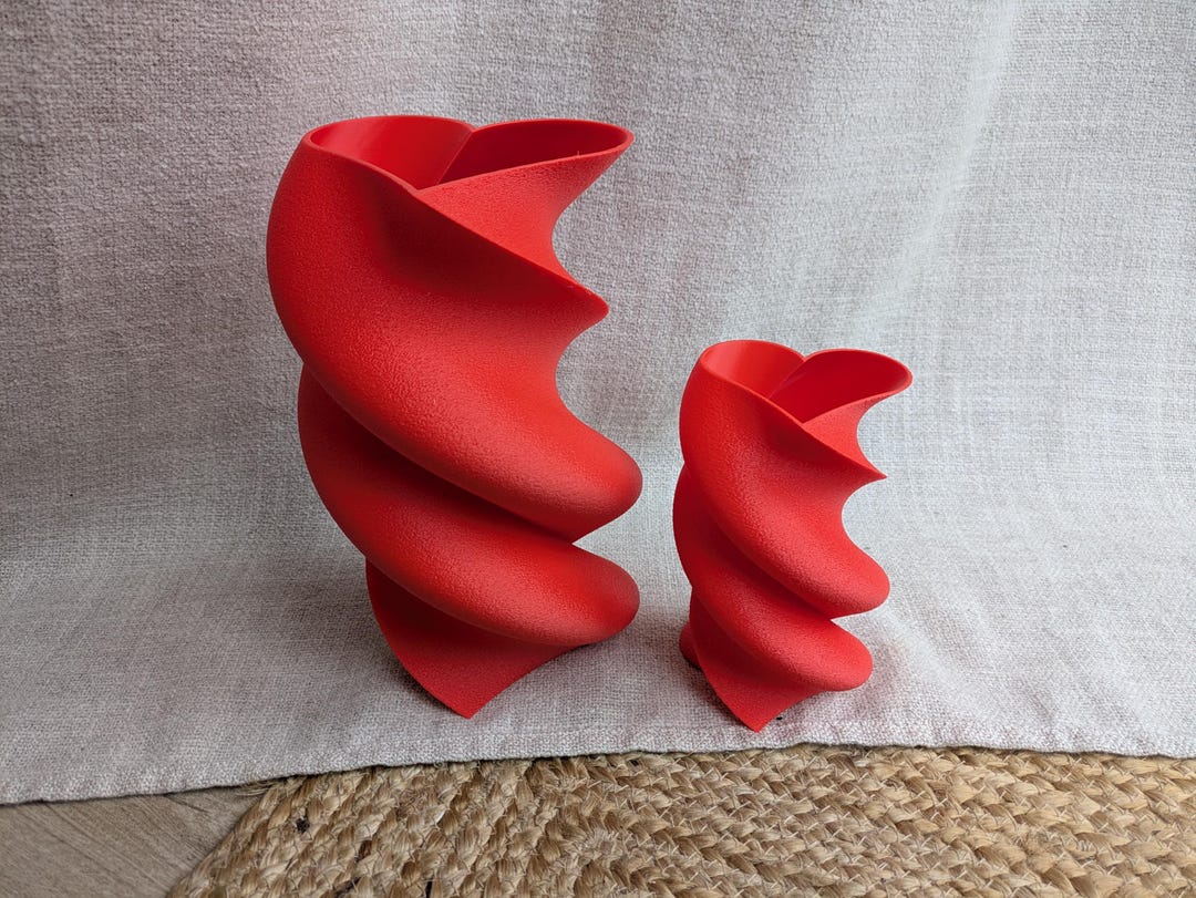 Heart-shaped Vase Helix Spiral Modern Minimalist Home Decoration, 3D ...