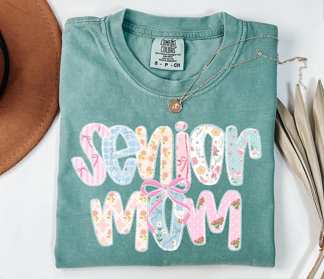 Coquette Lace Senior Mom Png, Preppy Class of 2026 Senior 2026 Shirt ...