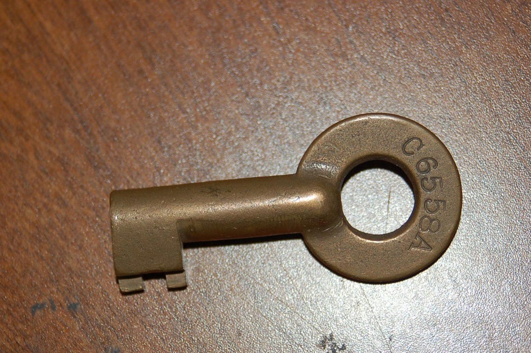 Pennsylvania Railroad Divisional Switch Key CA Central Region ...
