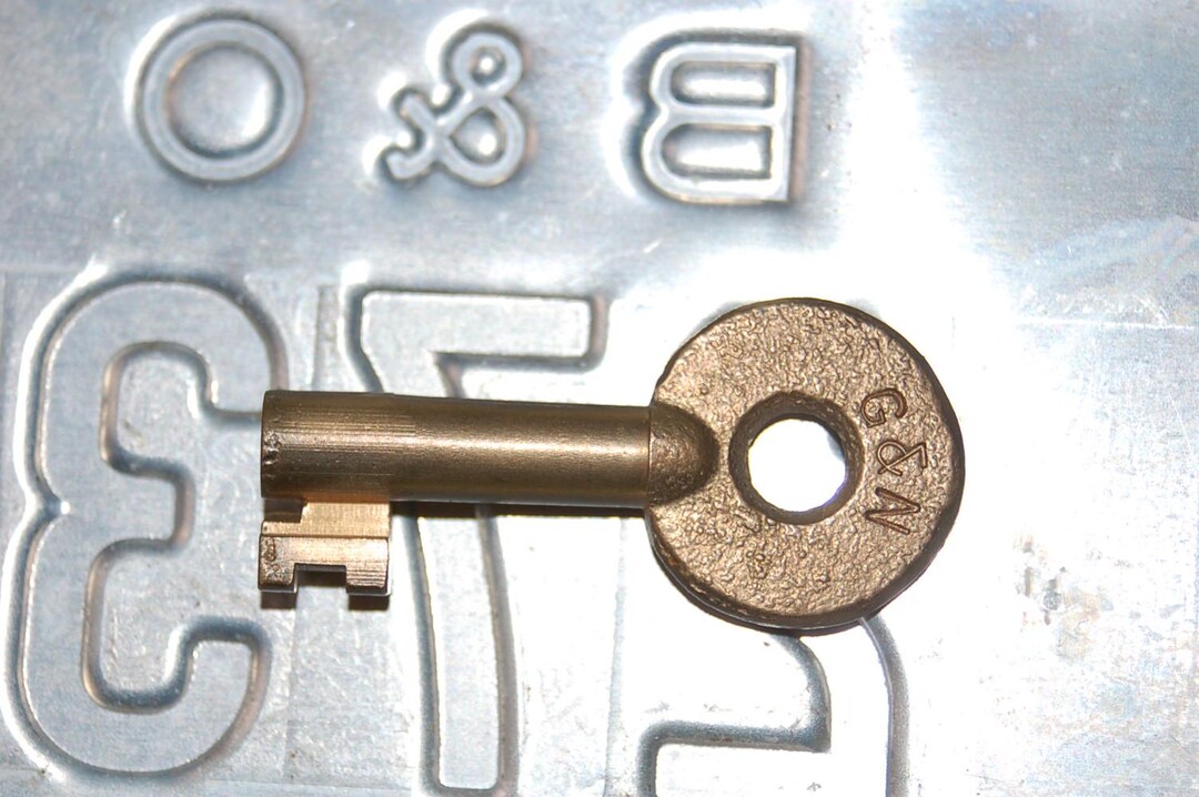 G&N Brass Switch Key. by Adlake - Etsy