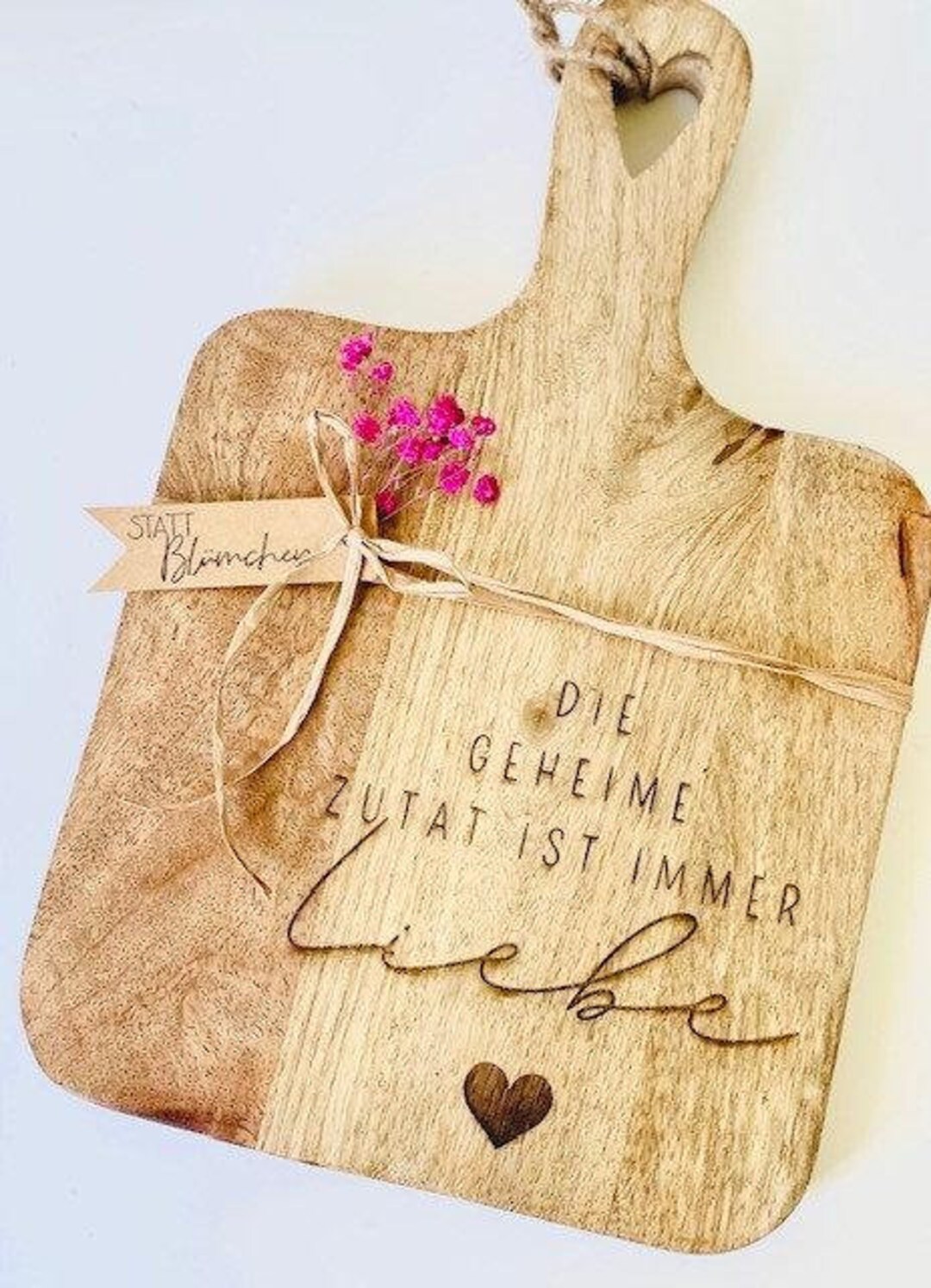 Graviertes Holzbrett "Die geheime Zutat ist immer Liebe" Dekobrett ...