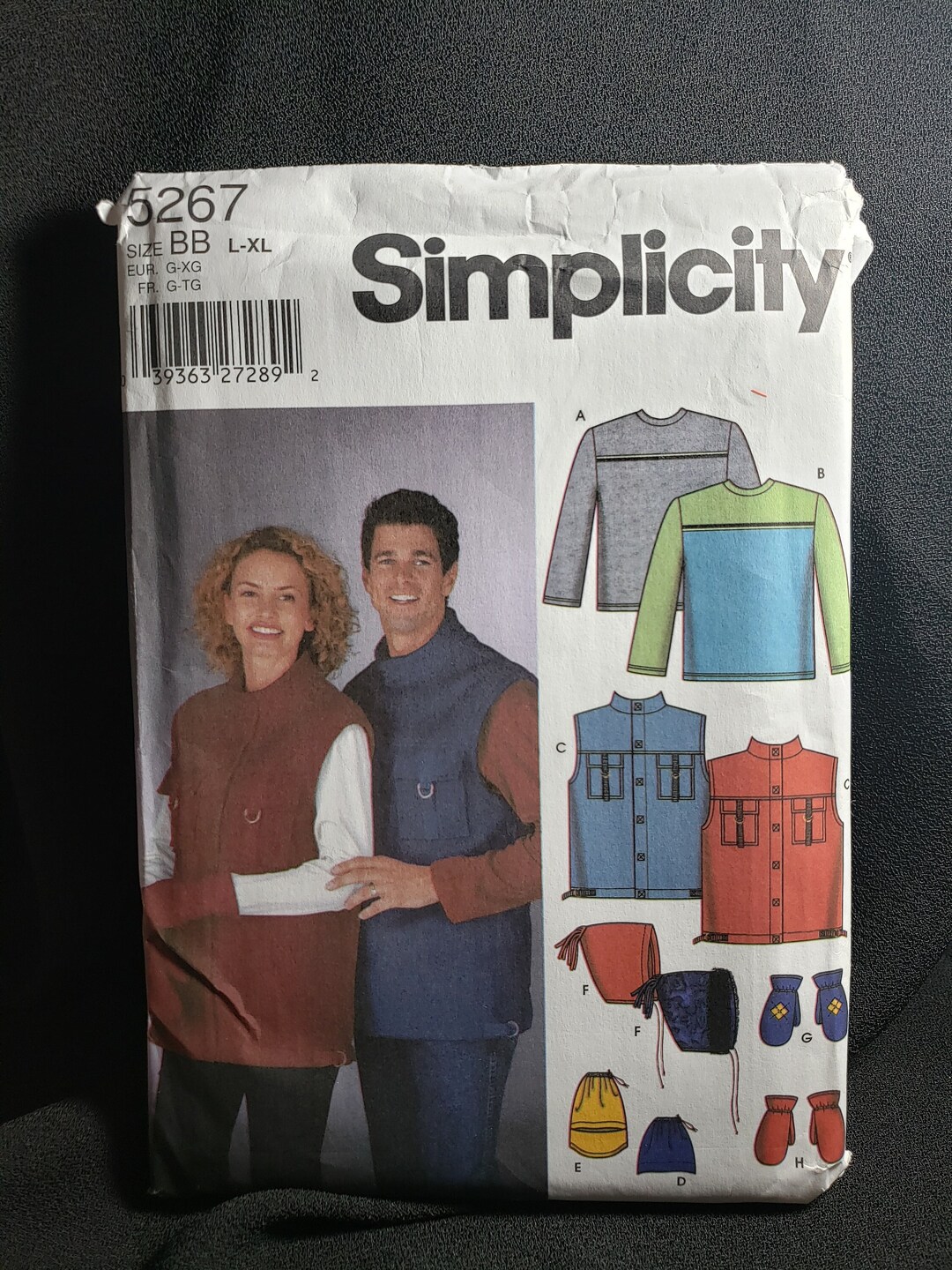 Simplicity 5267 Sewing Pattern for Unisex Pullover Sweatter, Vest, Hats ...