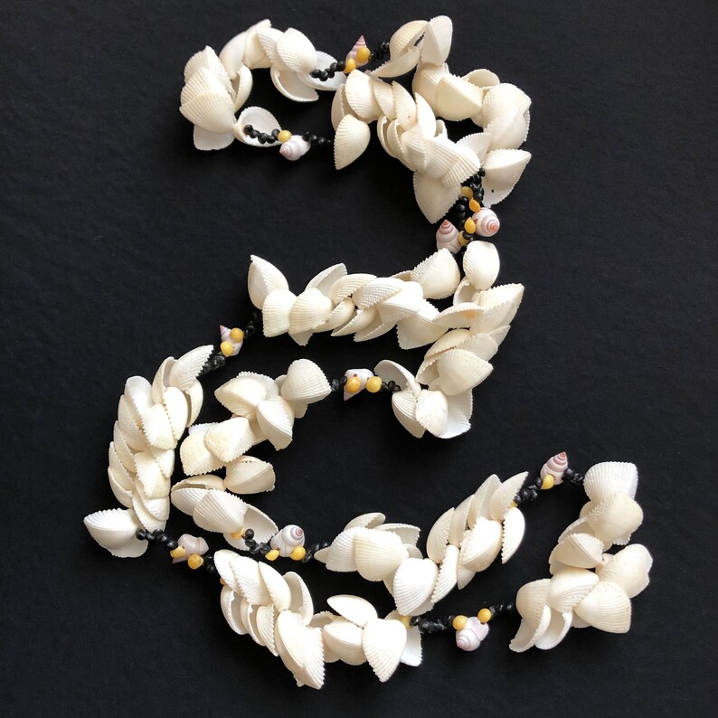Long Vintage Shell Necklace Hawaiian Lei - Etsy