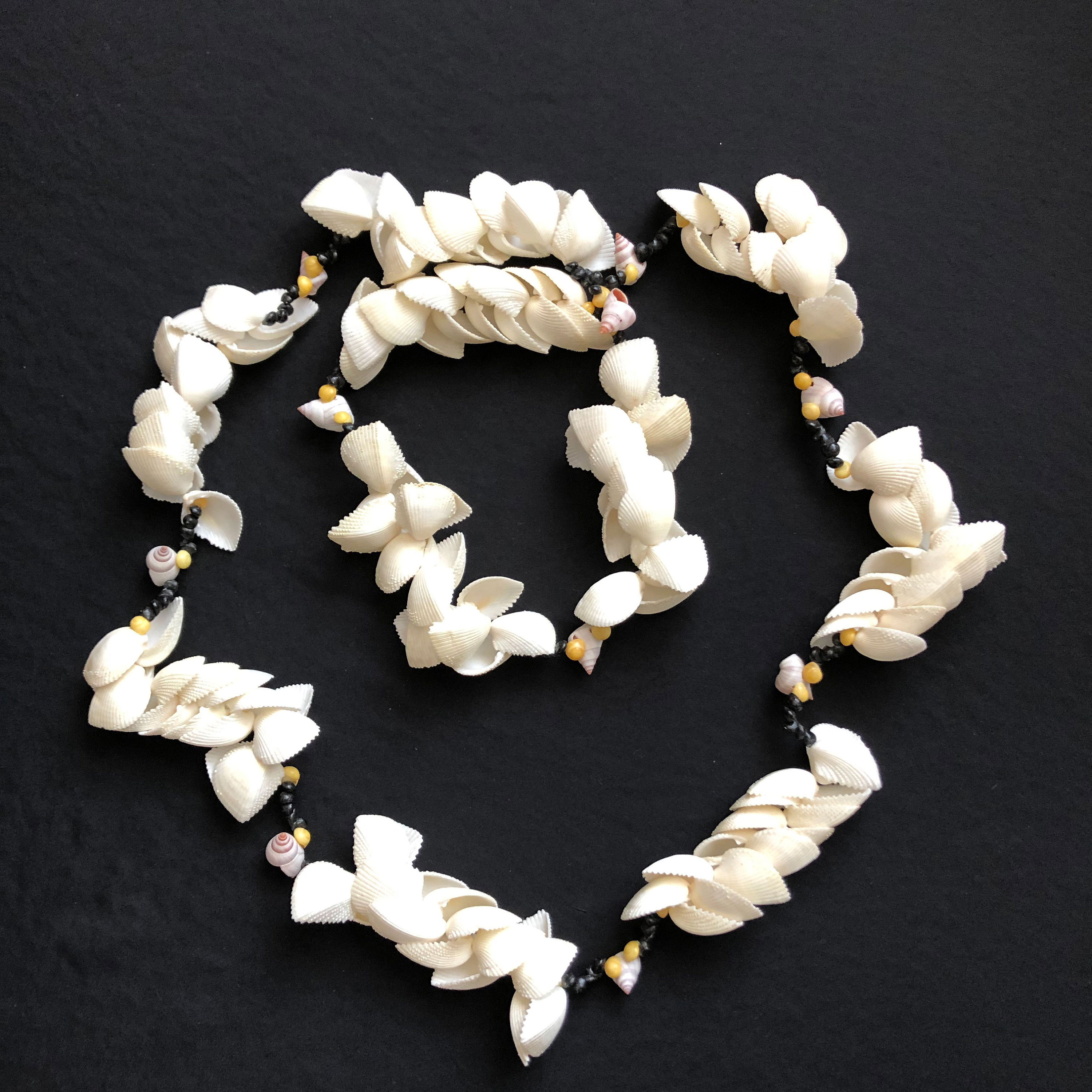 Long Vintage Shell Necklace Hawaiian Lei - Etsy