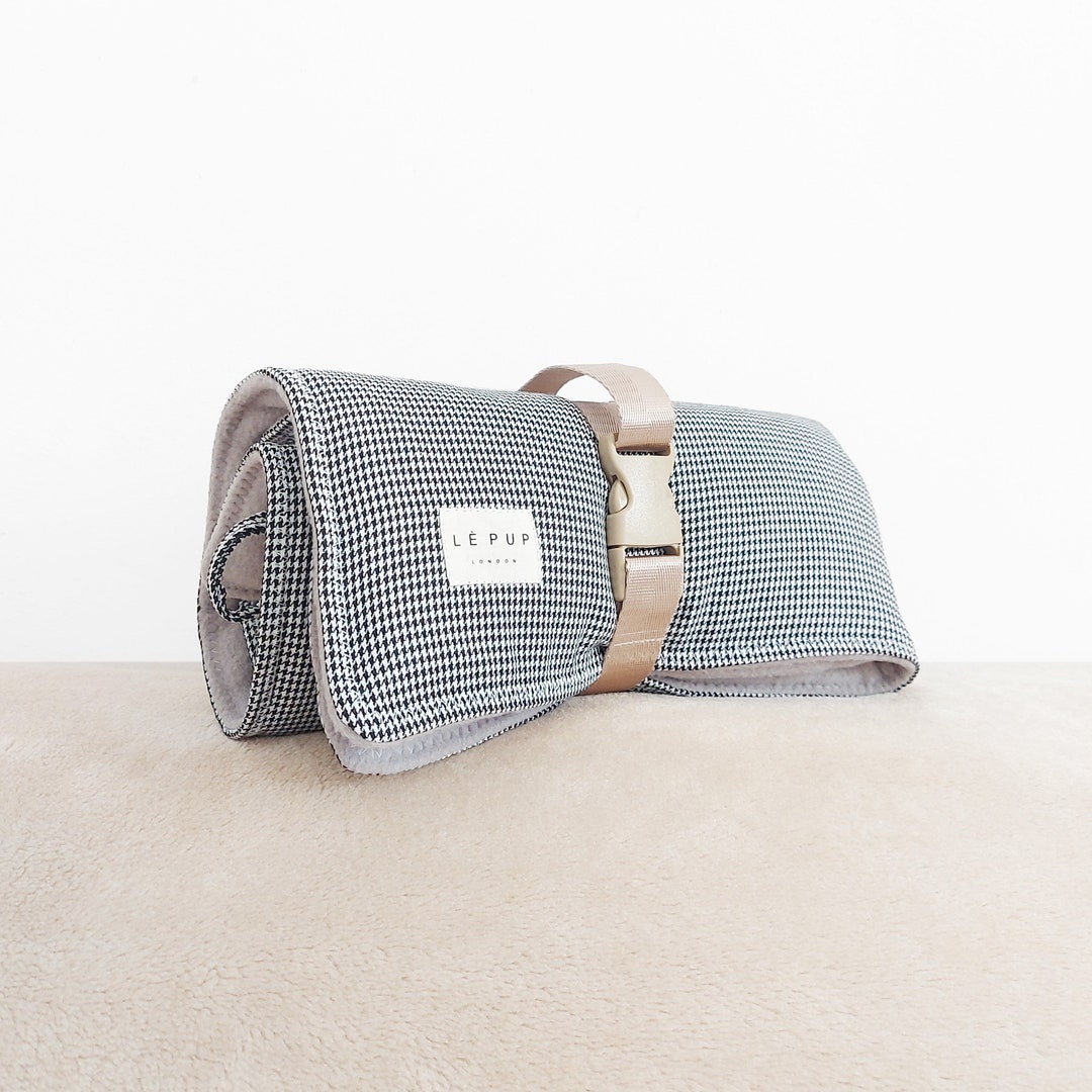 Dog Settle Mat (dogtooth) - LÈ MAT - Quilted Roll up Travel Mat for ...