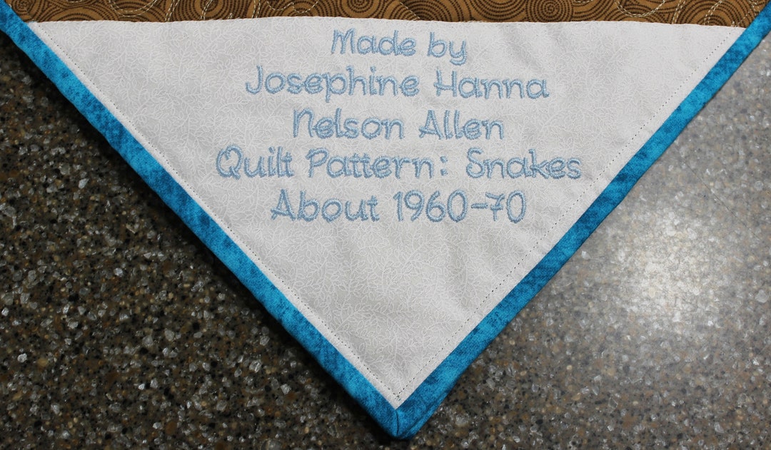 Custom Machine Embroidered Quilt Label (triangular-shaped) - Etsy