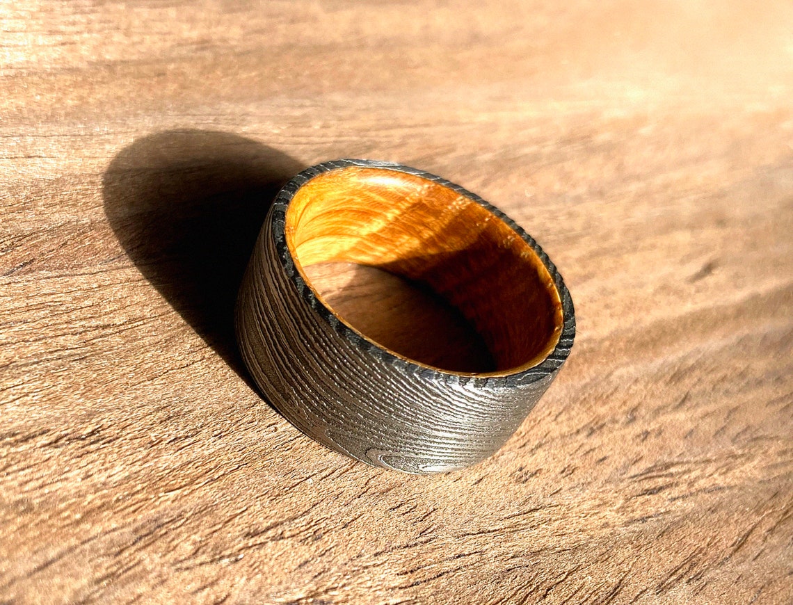 Damascus Ring With Whiskey Barrel Liner, 10mm Chunky Band - Etsy