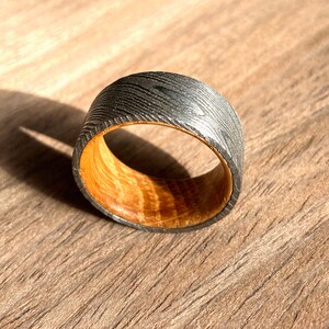 Damascus Ring With Whiskey Barrel Liner, 10mm Chunky Band - Etsy
