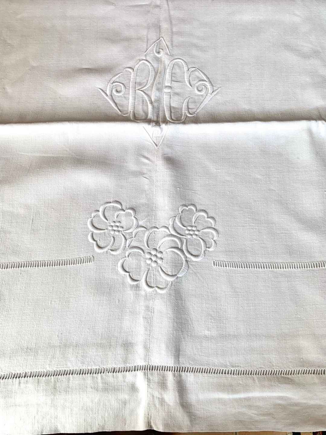 A Very Large Antique French White Métis Linen Sheet With Embroidered ...