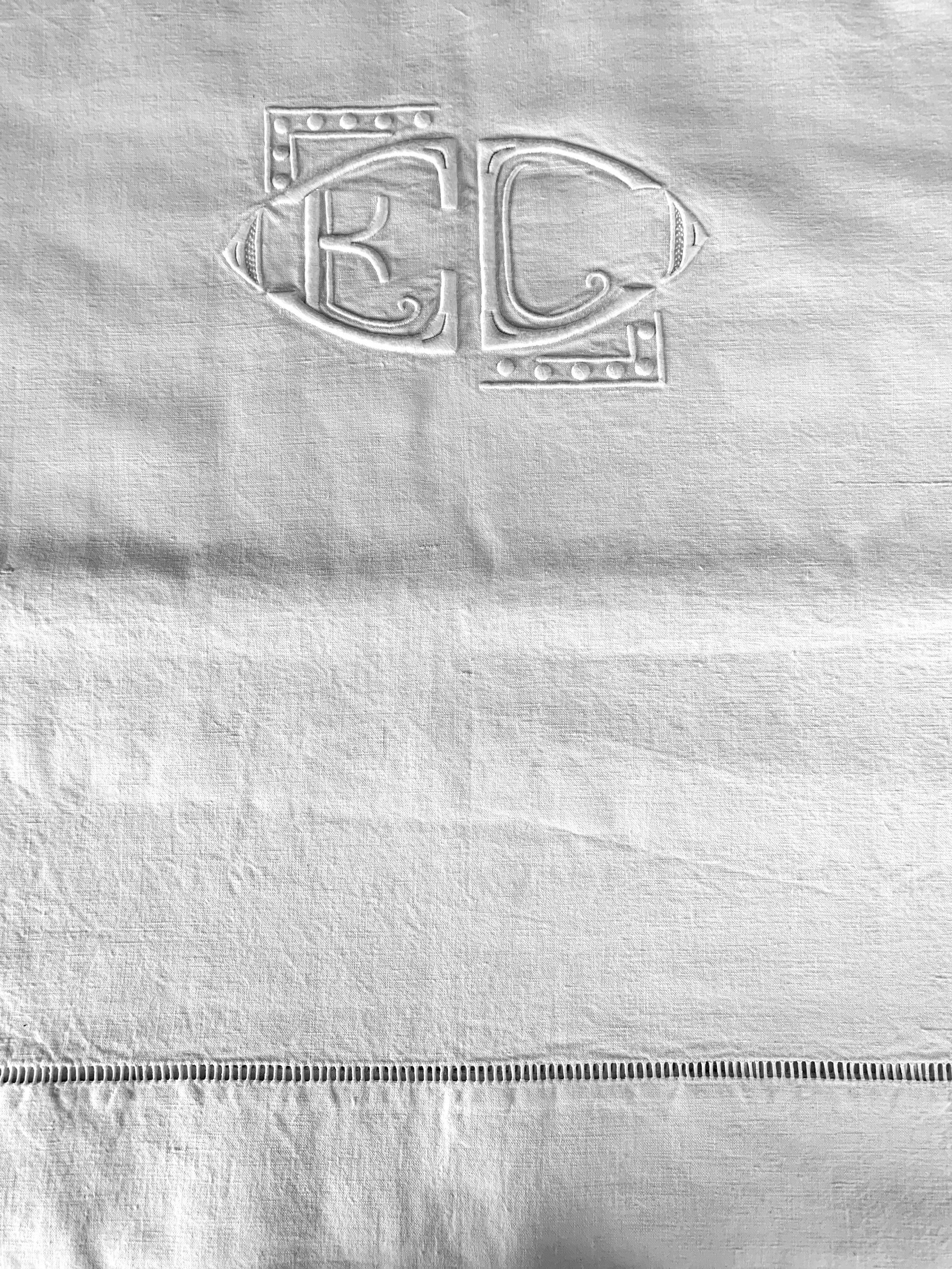 An Antique French White Métis Linen Art Deco Embroidered Monogram Sheet ...