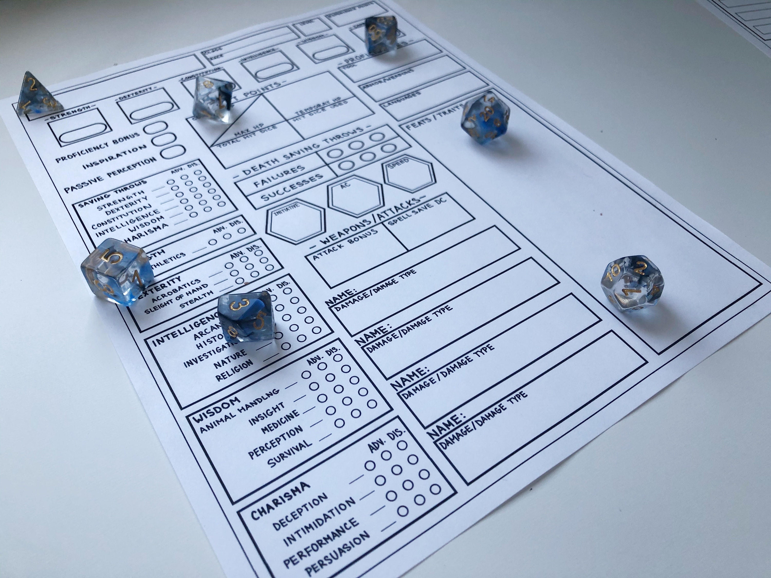 Custom D&D Character Sheets - Monochrome General - Etsy