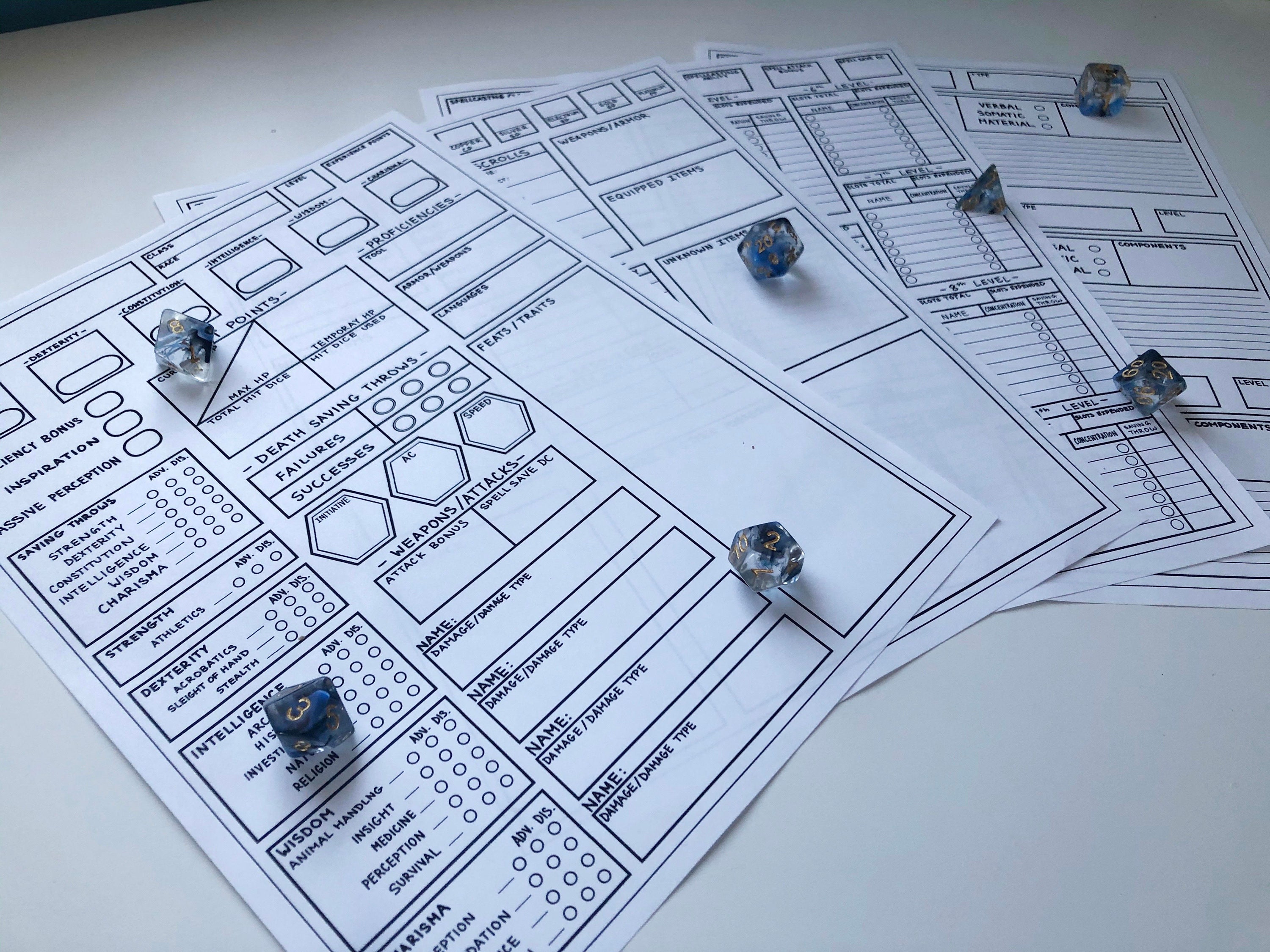 Custom D&D Character Sheets - Monochrome General - Etsy