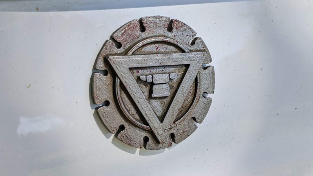 Lighthammer Forge Emblem 3D Printable Badge, Magnet or Pin Clasp Ready ...