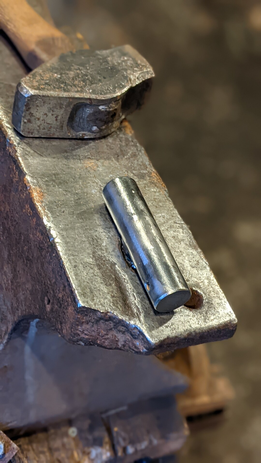 Bottom Fuller / Roll Bar Hardy Anvil Tool for Blacksmithing - Etsy