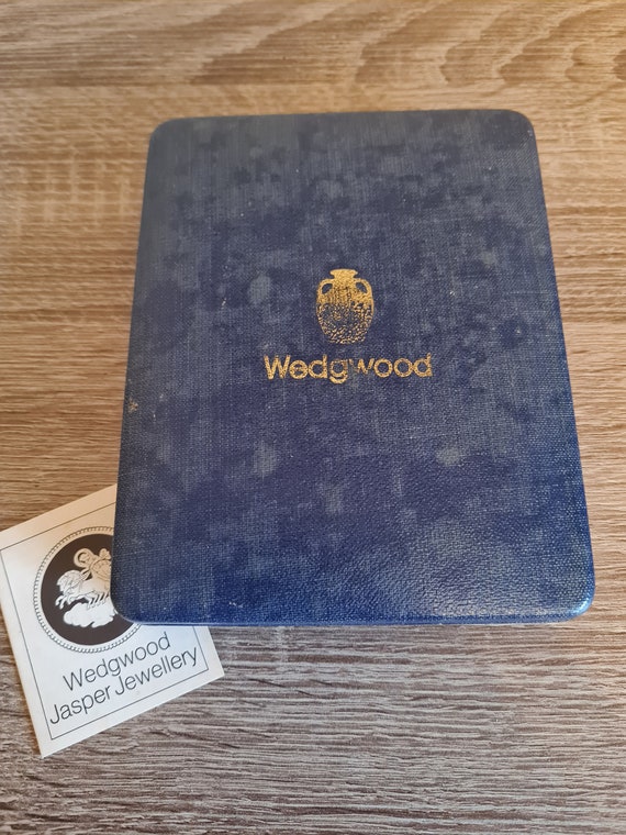 Rare Large Vintage Black Basalt and 24 Carat Gold Wed… - Gem