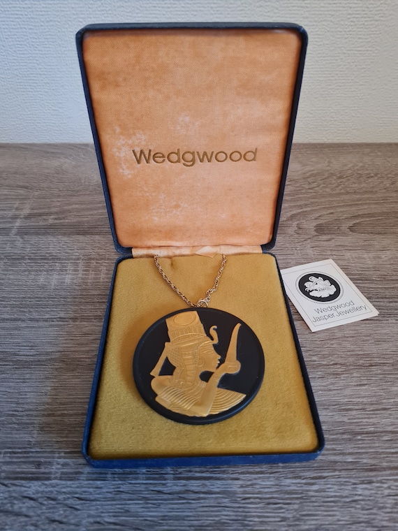 Rare Large Vintage Black Basalt and 24 Carat Gold Wed… - Gem