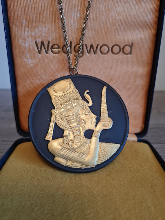 Rare Large Vintage Black Basalt and 24 Carat Gold Wed… - Gem