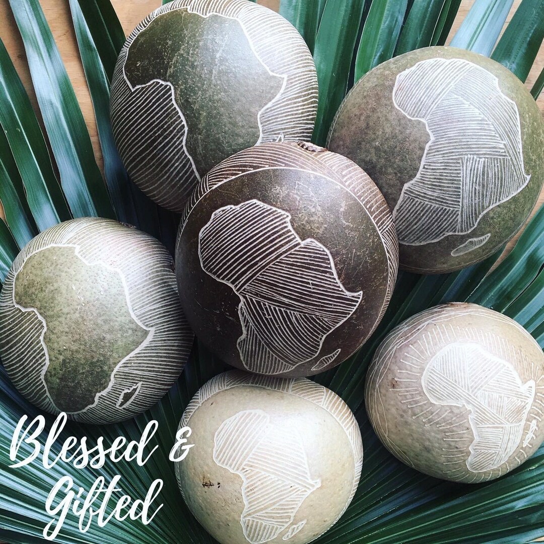 Calabash Bowl Plate Map of 'Africa' design Natural - Etsy.de