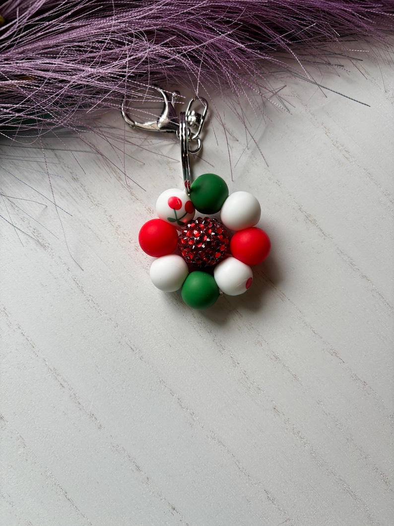 Daisy Keychain With Rhinestone/acrylic Bead Accent! - Etsy
