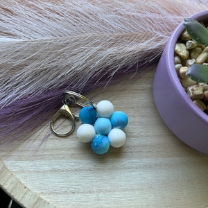 Silicone Beaded Daisy Keychain. - Etsy