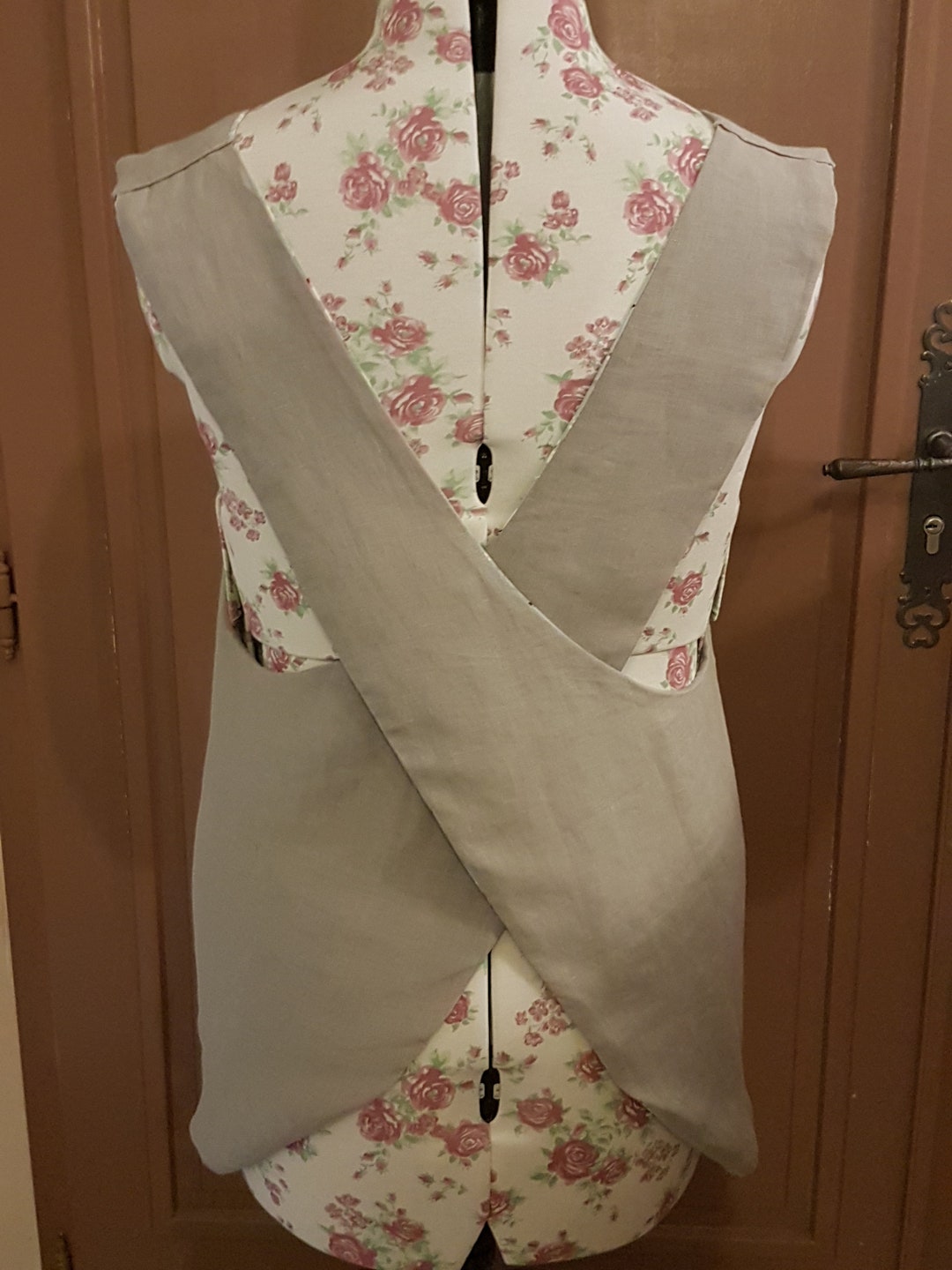 Japanese Crossed Apron, Women's Model, in Washed Gray Linen, Lined and ...