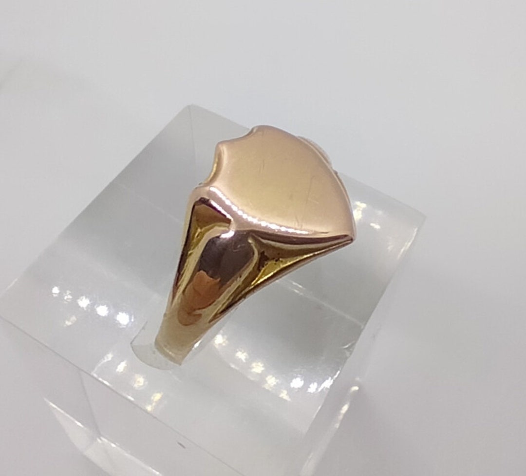 A Classic Edwardian Antique Shield Shaped Signet Ring With Blank ...
