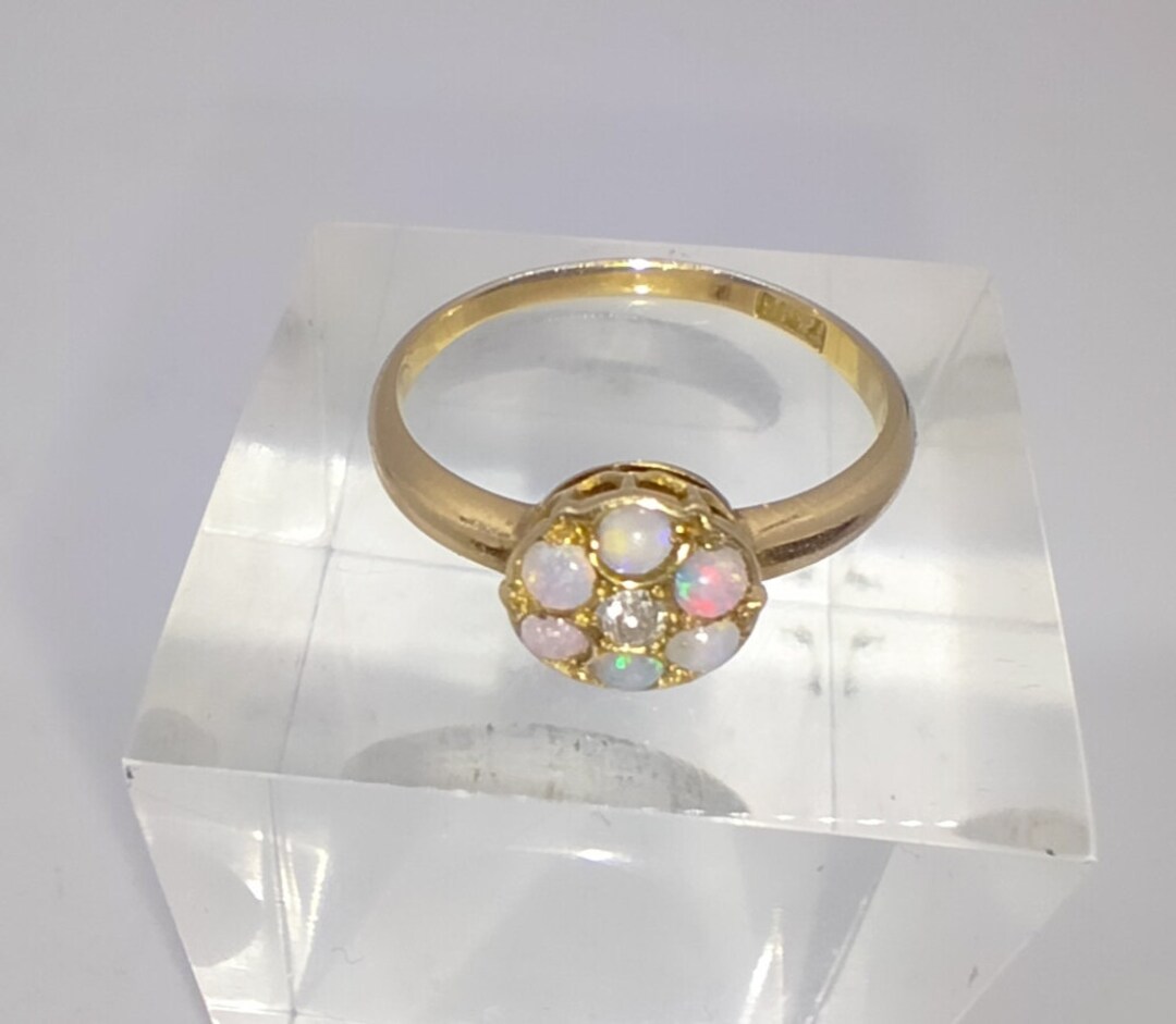 Dainty Antique 18ct Gold Diamond and Opal Daisy / Forget-me-not/ Flower ...