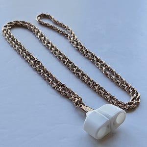 Anti-lost Air Pods Strap, Stylish Rose Gold Titanium Steel Rope Chain ...