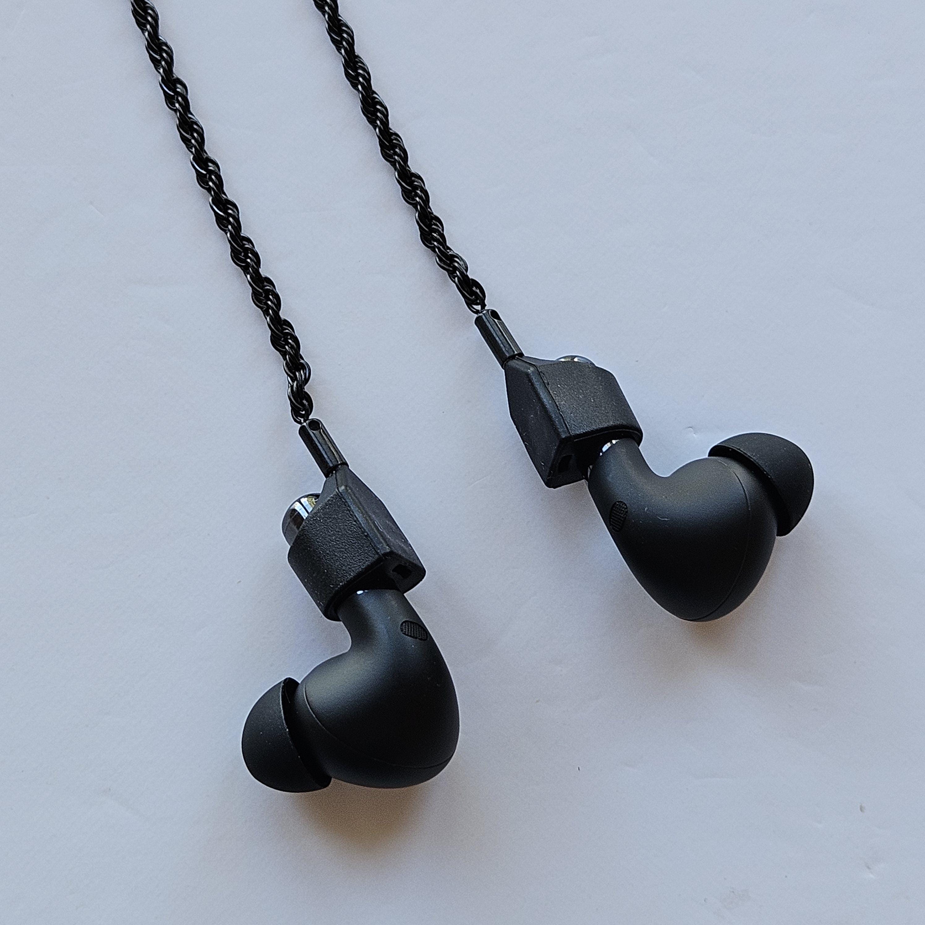 Anti-loss Earbuds Strap, Stylish Black Titanium Steel Rope Chain ...