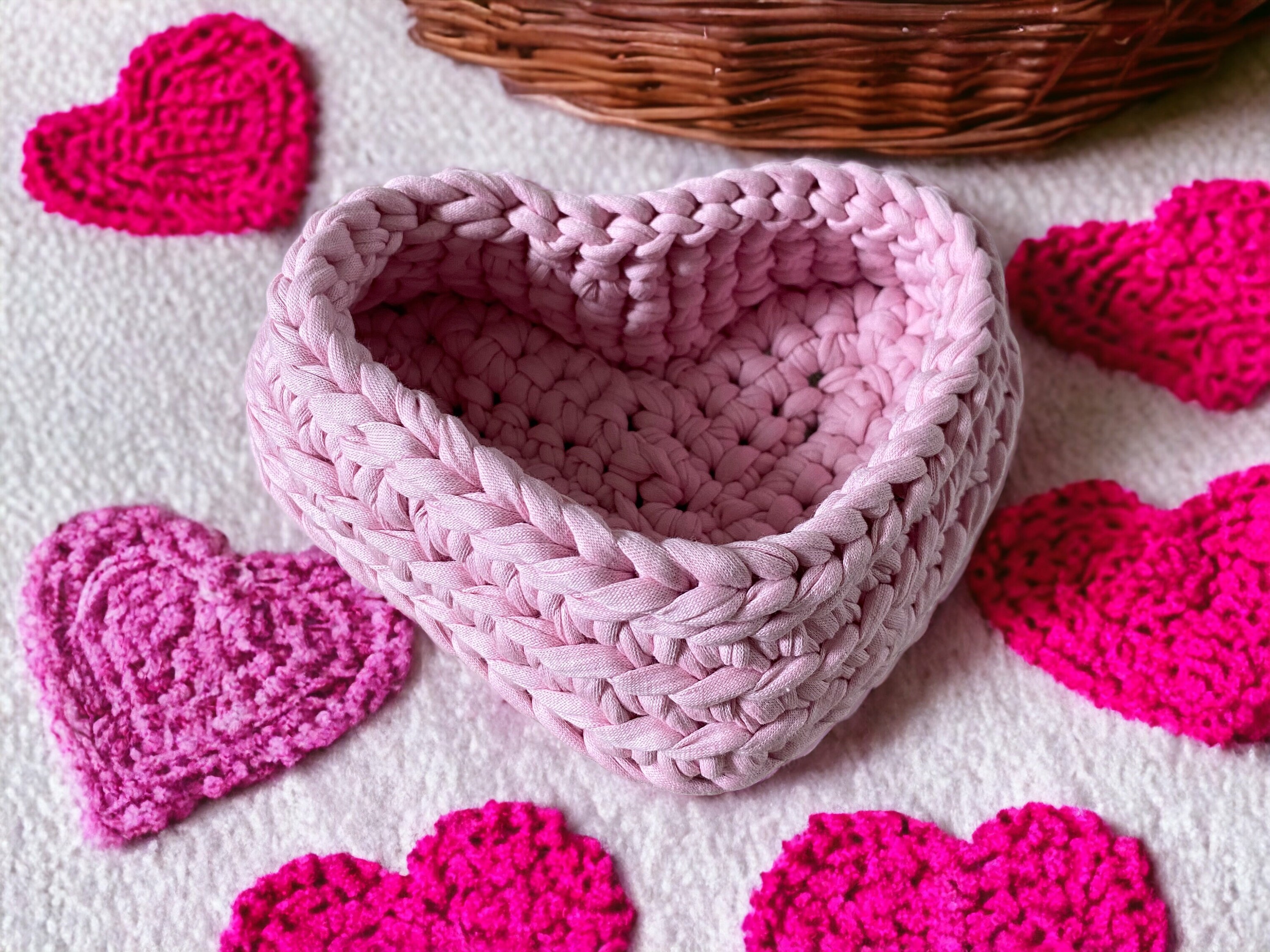 Simple Crochet Heart Trinket Dish / Basket Pattern - Etsy UK